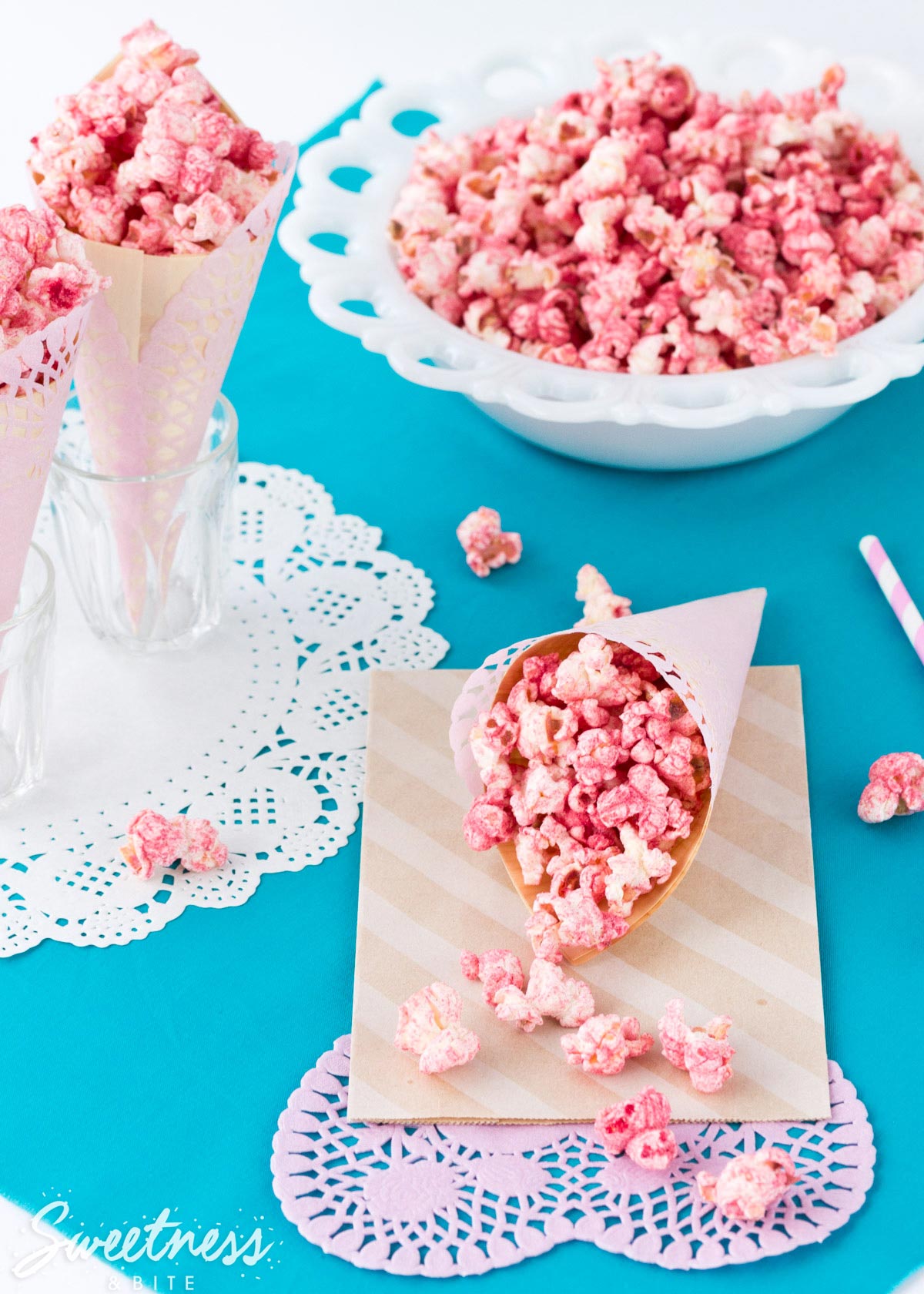 Fruity Party Popcorn - Sweetness & Bite