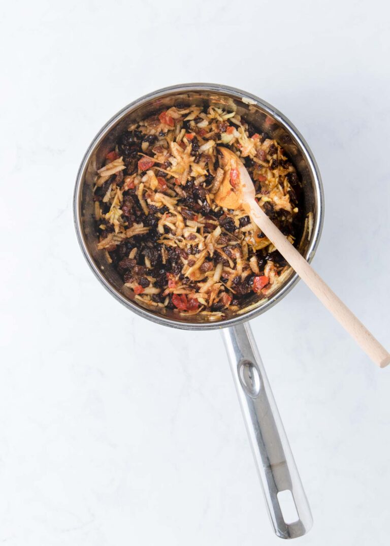 Quick Fruit Mince Recipe - Sweetness and Bite