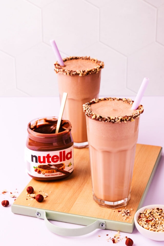 Nutella Milkshakes - Easy recipe, 3 ingredients! - Sweetness and Bite