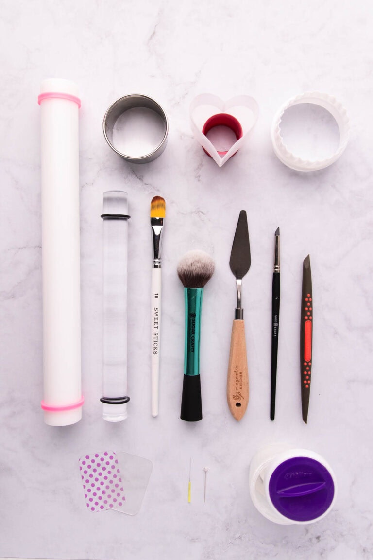 How to Decorate Sugar Cookies with Fondant - Easy Tutorial! - Sweetness ...