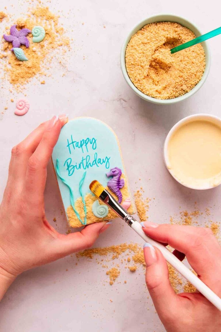 How to Make Edible Sand for Cakes and Cookies - Easy Recipe - Sweetness ...