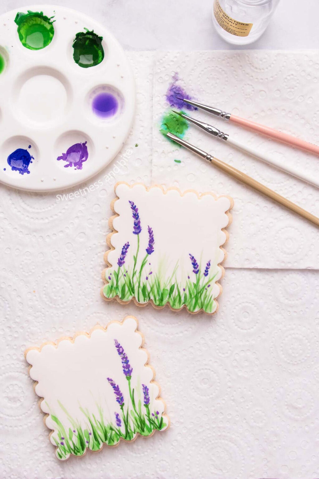 Painting on Cookies Tutorial - Sweetness and Bite