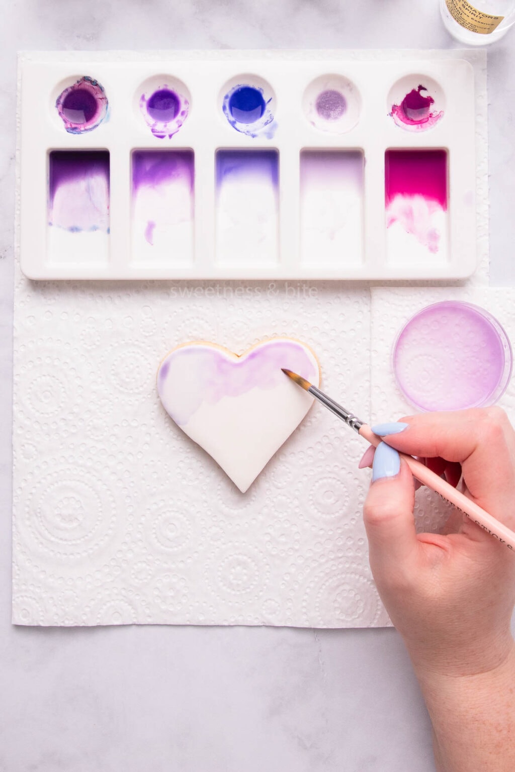 Painting on Cookies Tutorial - Sweetness and Bite